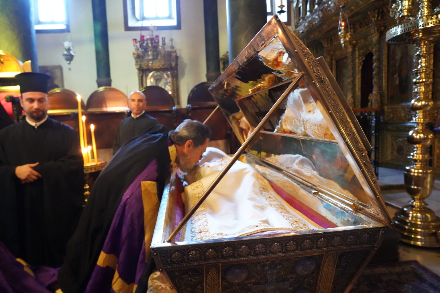 Ο Μ. Εσπερινός της εορτής του θαύματος της Αγίας Ευφημίας στο Φανάρι ...